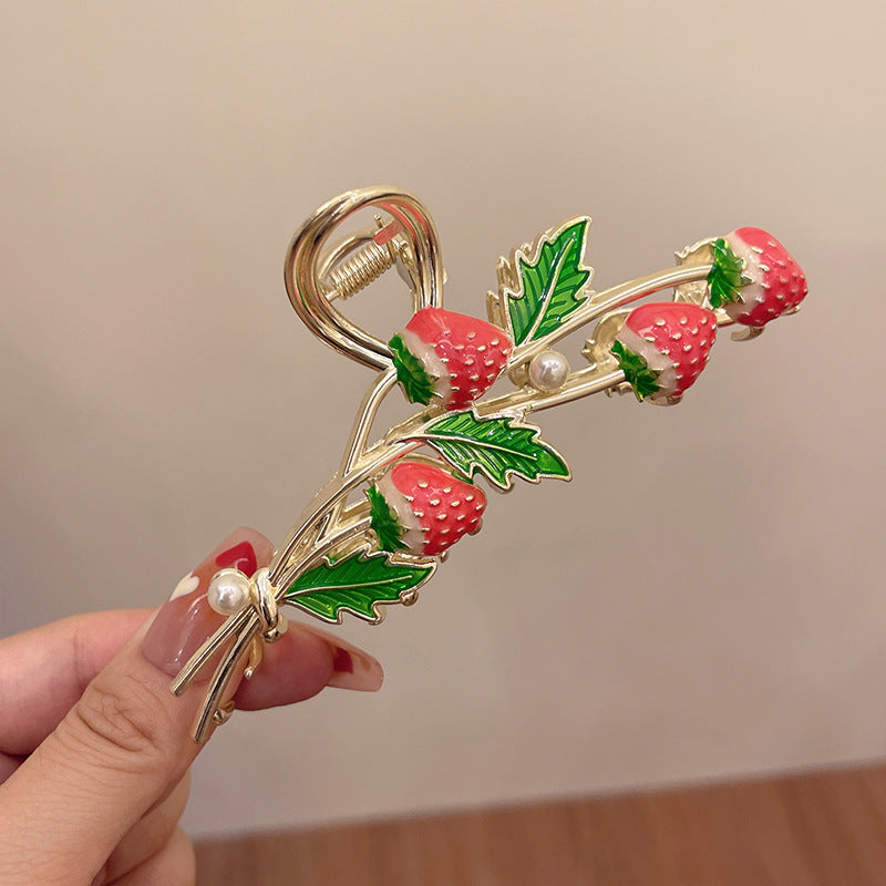 Strawberry metal Claw Clip | Aesthetic hair claw clips for everyday ...