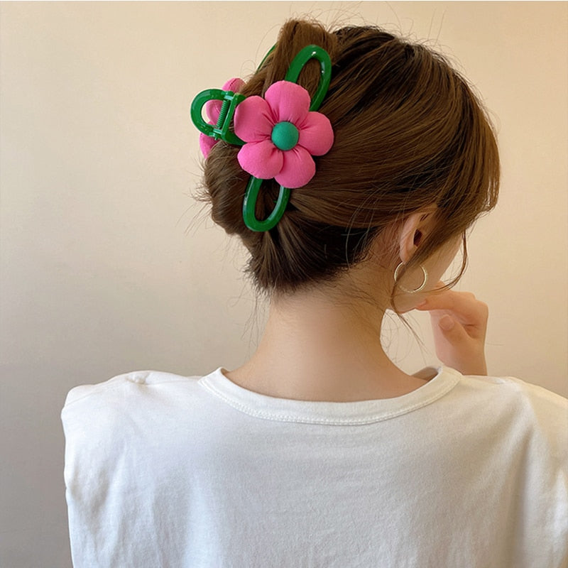 Large Flower Claw Clip – Tristar Boutique